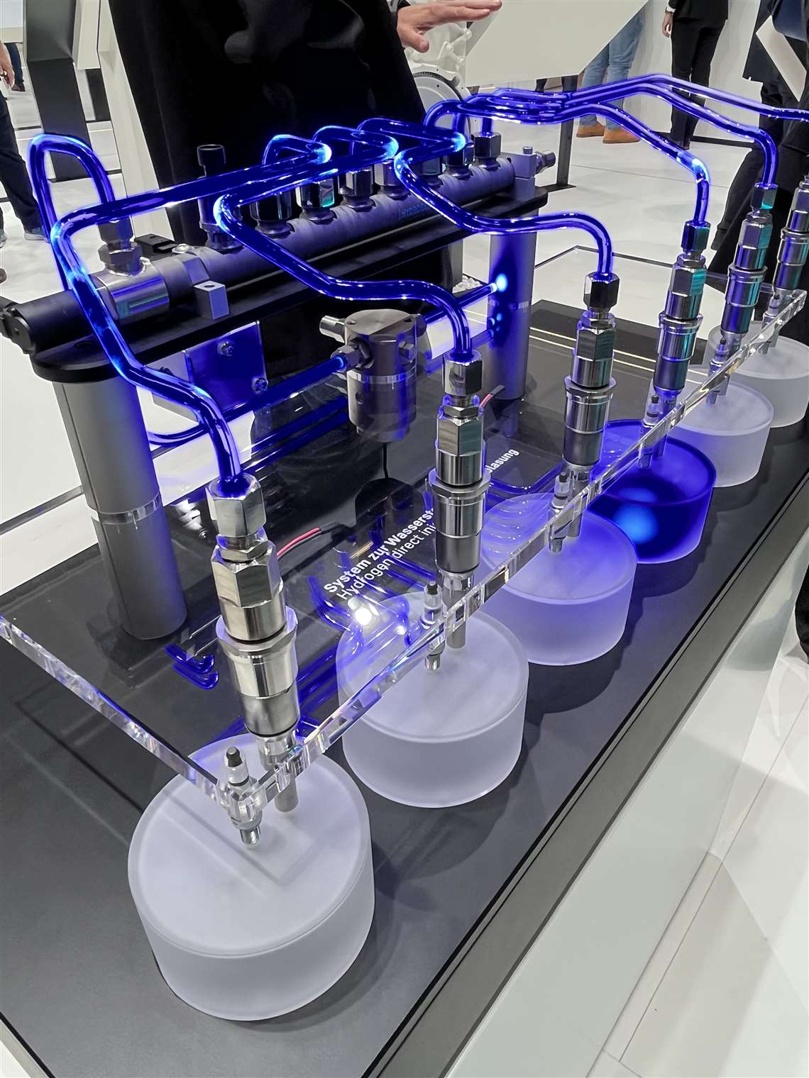 Hydrogen fuel injection among Liebherr highlights - Power Progress