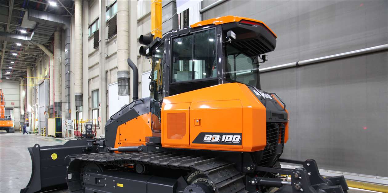 Doosan’s new grade of crawler dozers - Power Progress