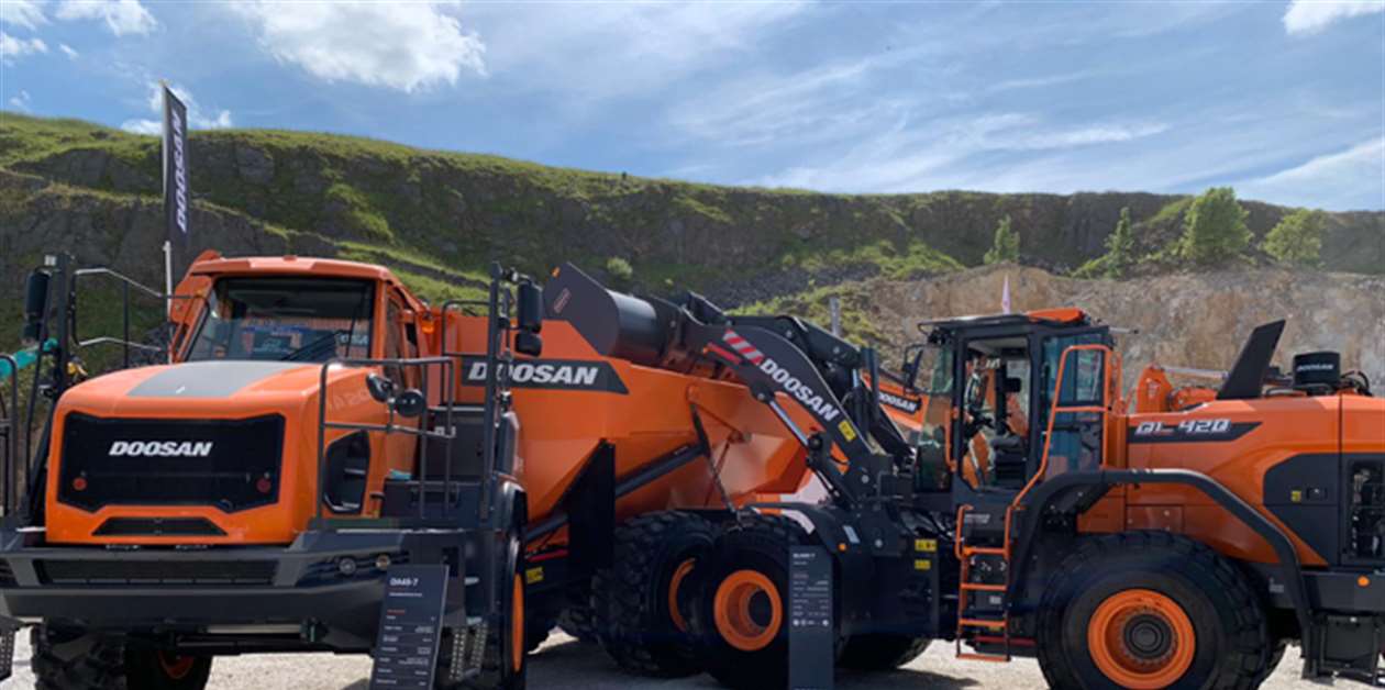 Doosan makes multiple equipment debuts - Power Progress