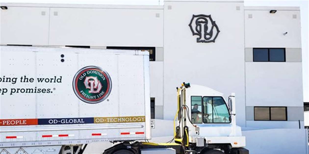 Autocar delivers first all-electric terminal tractor - Power Progress