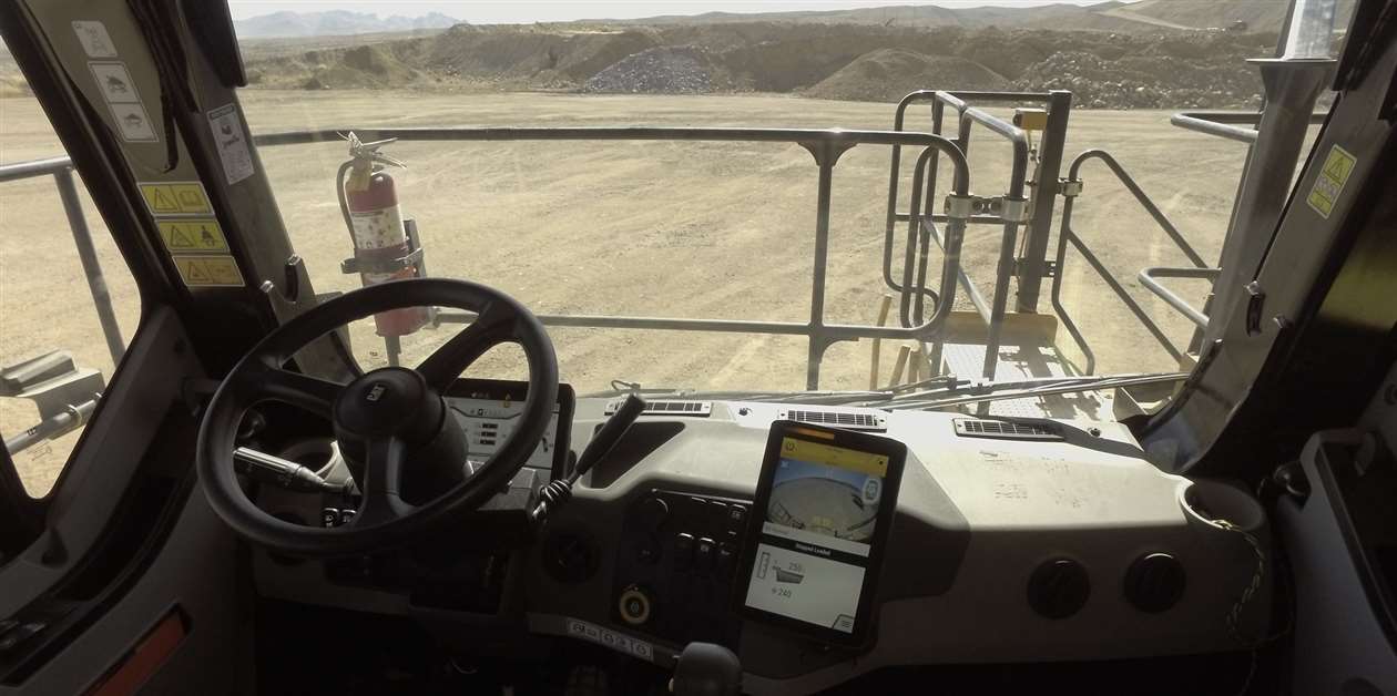 New Cat 789 mining truck delivers more payload, speed - Power Progress