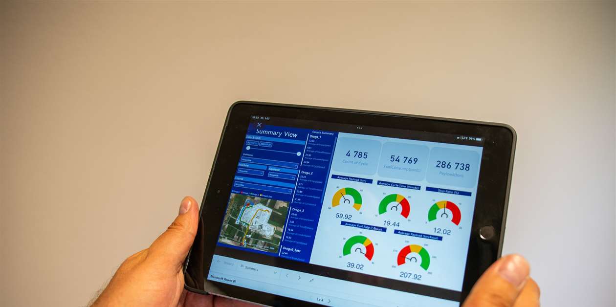 Komatsu Operator Guidance Monitor for haul trucks - Power Progress