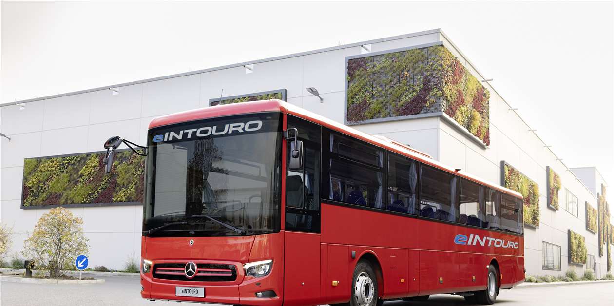 Daimler Buses unveils prototype of first battery-electric intercity bus ...