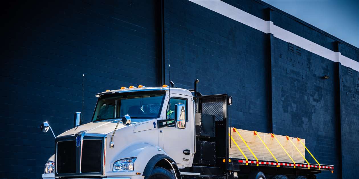 Kenworth launches T880E Class 8 vocational battery-electric truck ...