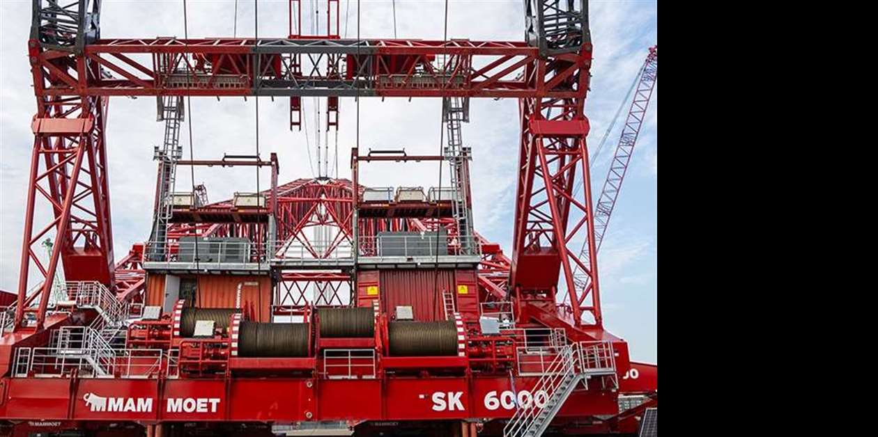 Mammoet teams up with Liebherr for SK6000’s advanced winch system ...