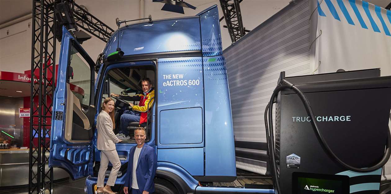 Daimler Truck, DHL and hylane form electric truck partnership - Power ...