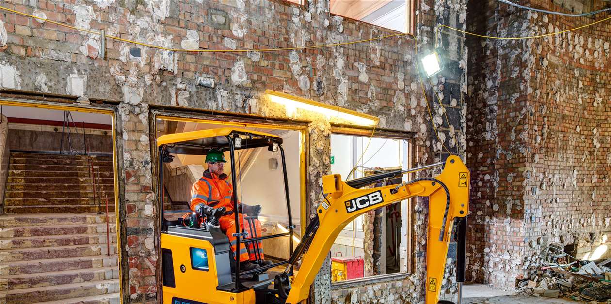 JCB Electric Diggers In Full Production - Power Progress