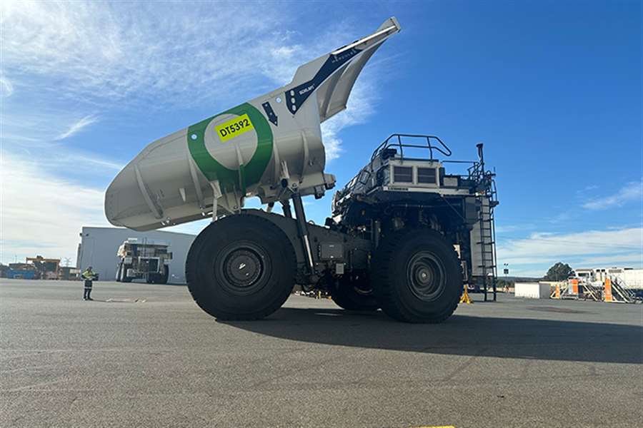 Liebherr H2 haul truck arrives at Fortescue mine - Power Progress