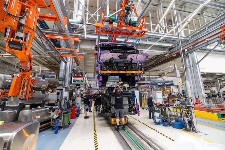 Updated assembly line at MAN Truck & Bus supports electric truck ...